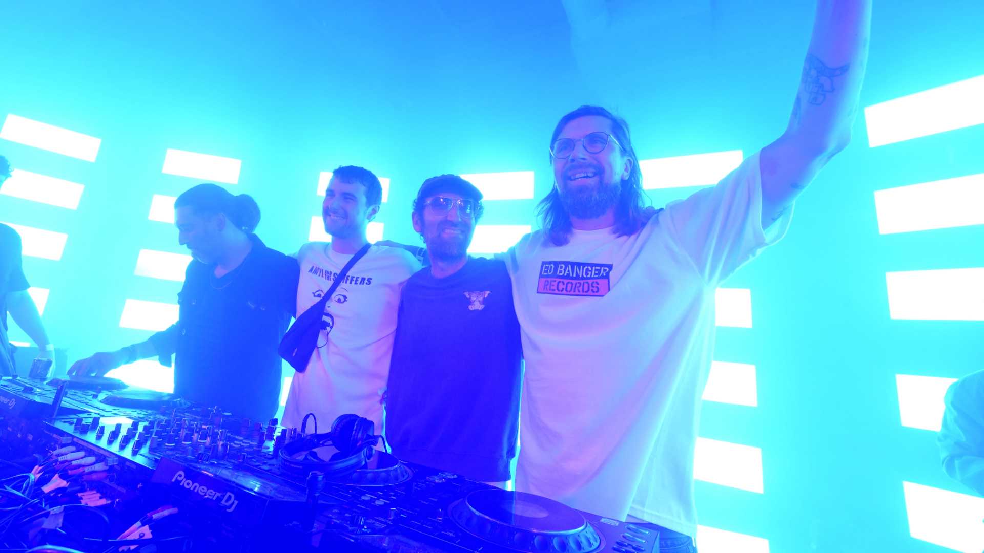 SURPRISE B2B DJ SET : THOMAS BANGALTER, FRED AGAIN, BUSY P, EROL ALKAN ...